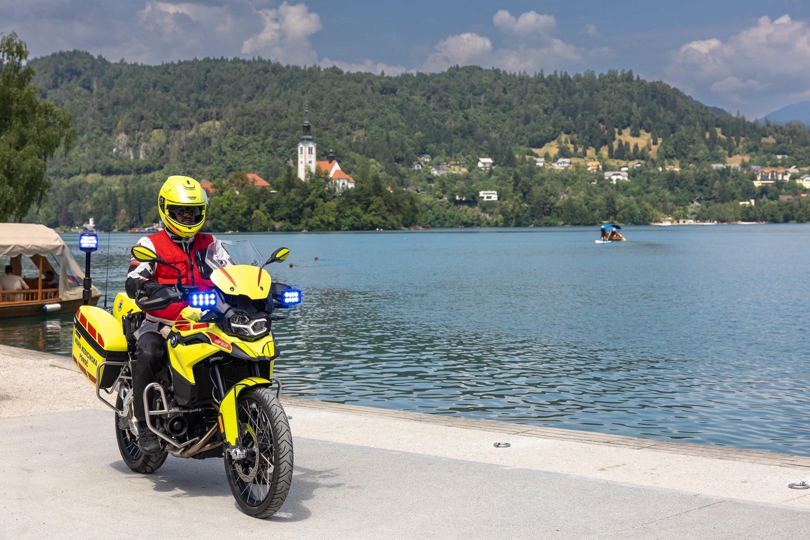 Zdravstveni dom Bled s pomembno, dvokolesno "okrepitvijo" - z novim BMW ...