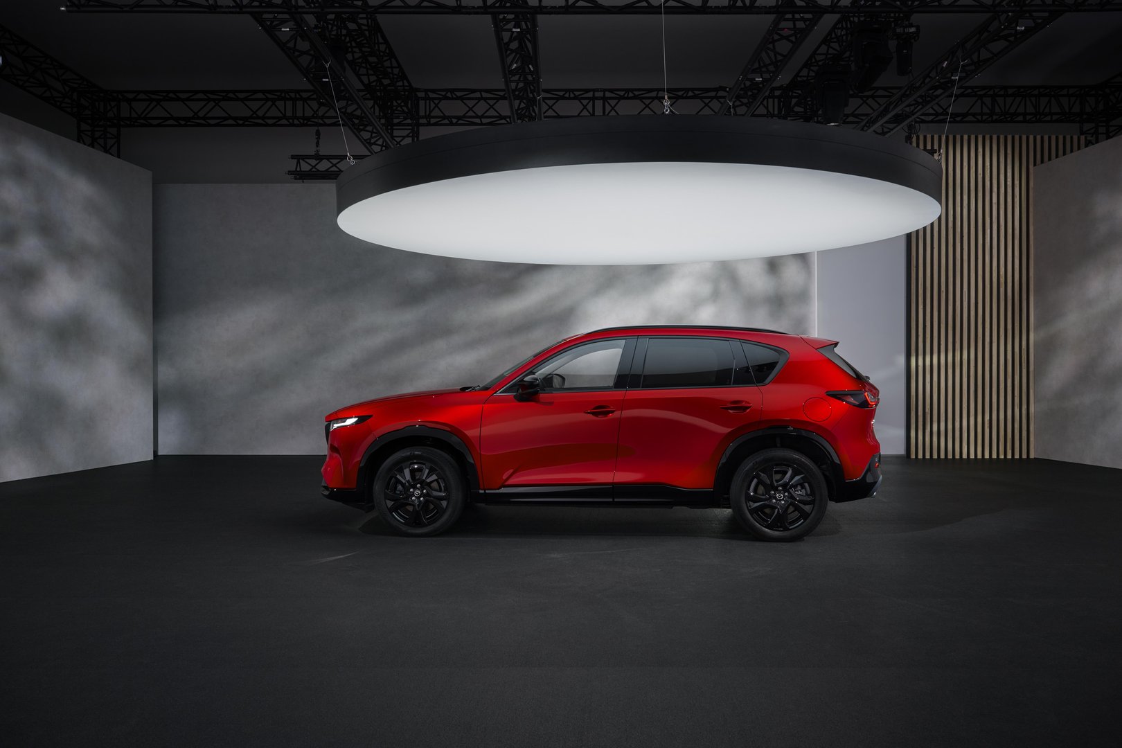Nova Mazda CX-5 - Večja, prostornejša in sodobnejša - Avto-magazin.si